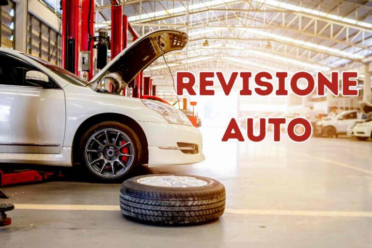 Come faccio a capire quando fare la revisione della mia auto?